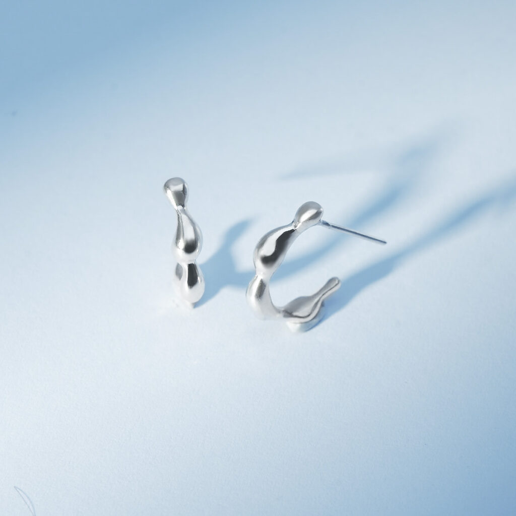 MEDIUM DEW earrings – Scrawch